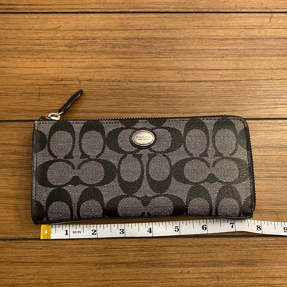 Coach Used Wallet - Gem